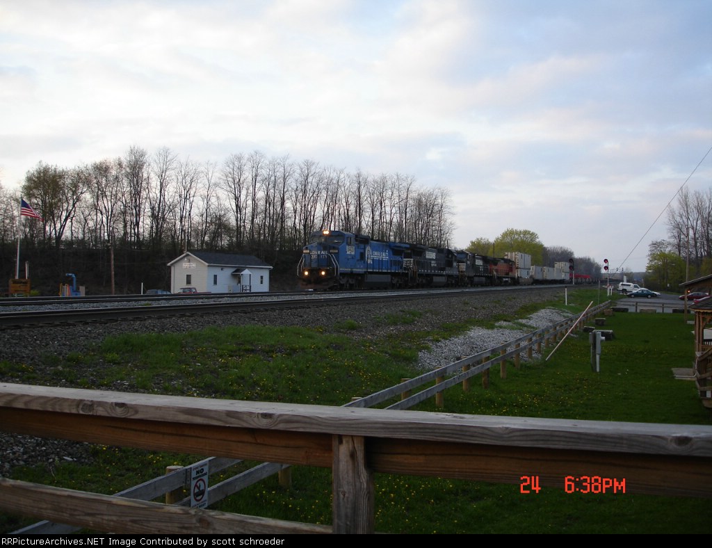 NS 8403, NS 8674, NS 9588 & BNSF 817 head WB thru Cresson